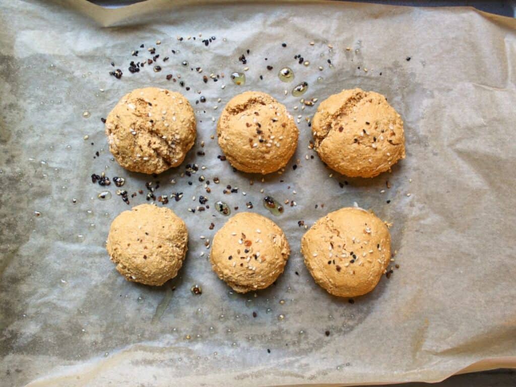 Lentil Bread Rolls (No Psyllium husk, No Oil) - saladonaroll.com